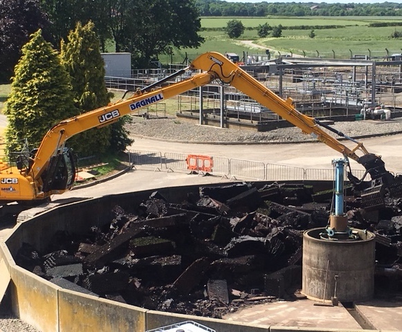 Removal and installation of plastic filter media | Bagnall Construction ...