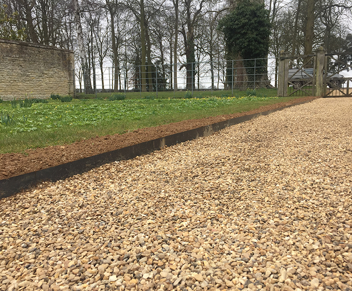 Metal edging for lawns, flower beds, paths and driveways | Paddock ...