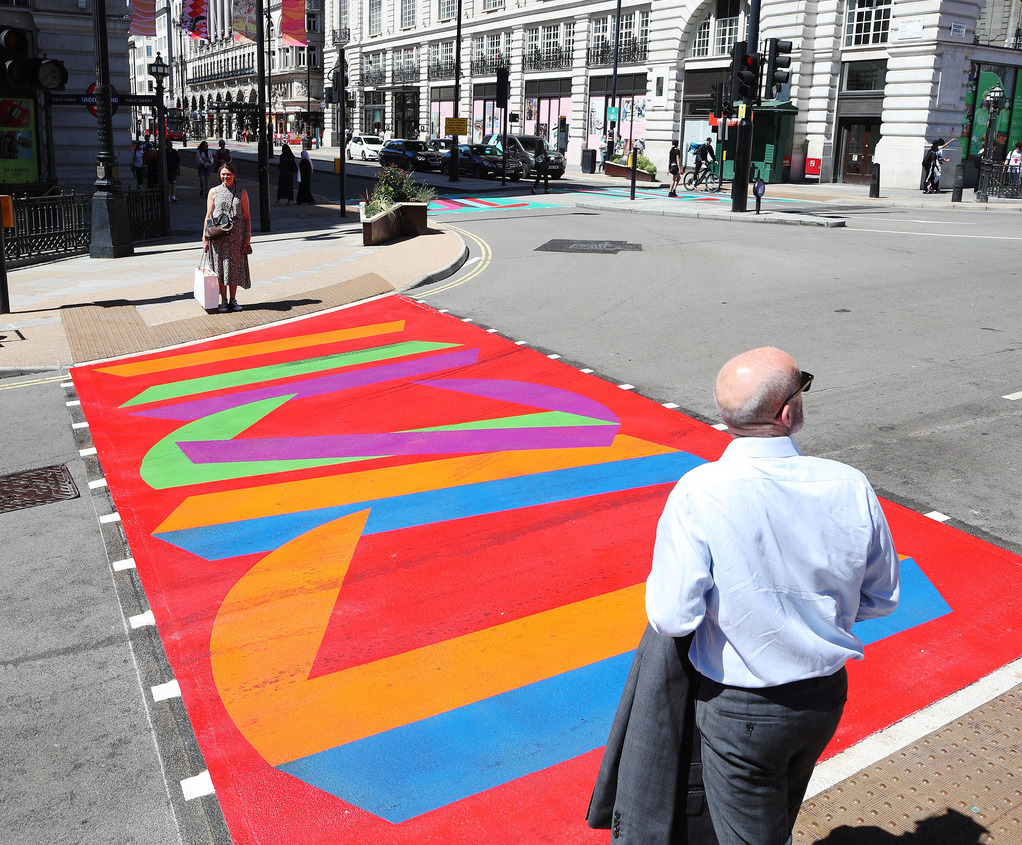 Artistic markings for road crossings - Piccadilly | Geveko Markings ...