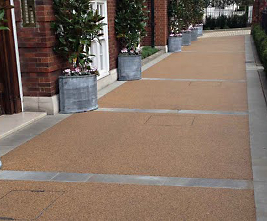 Resin bound paving for London apartment block | Addagrip Terraco | ESI ...