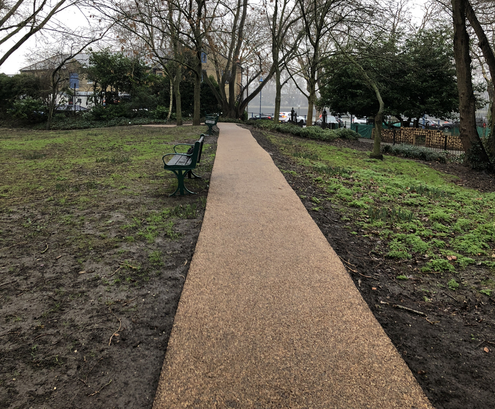 Porous resin bound surface for pathways in popular park | Addagrip ...