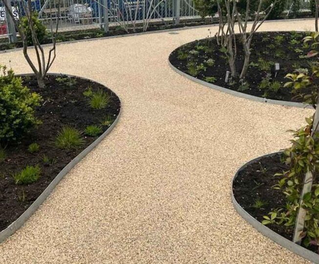 Resin bound porous pathways for hospital garden | Addagrip Terraco ...