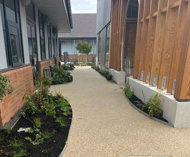 Resin bound porous pathways for hospital garden | Addagrip Terraco ...