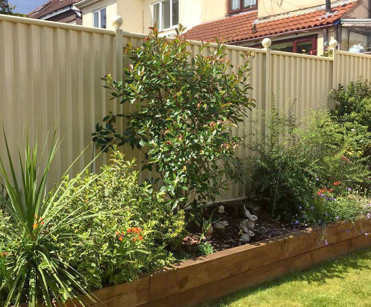 ColourFence - metal panel fencing with plain top | ColourFence | ESI ...