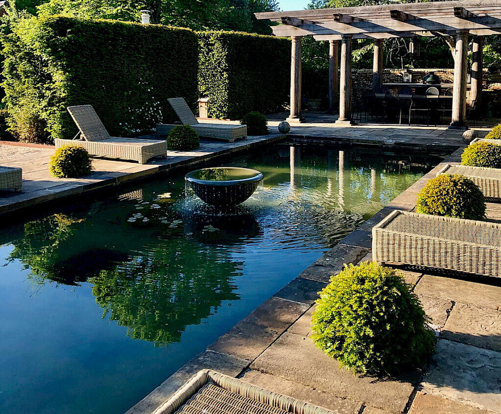 Bespoke mirror pools and water walls - residential | Tills Innovations ...