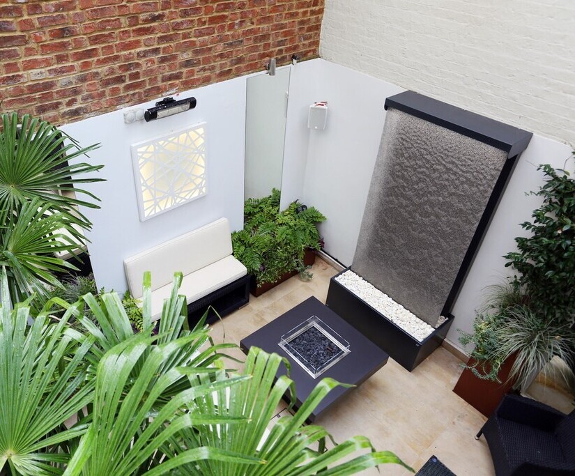 The AquaVeil® luxury bespoke water wall - The Enigma™ | Tills ...