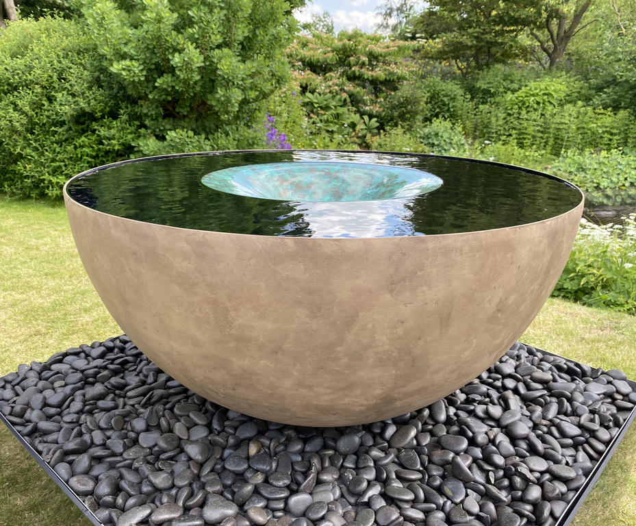 Bespoke project creates The Specular™ water sculpture | Tills ...