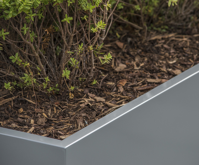 Planters for commercial office landscape, Salford Quays | IOTA | ESI ...