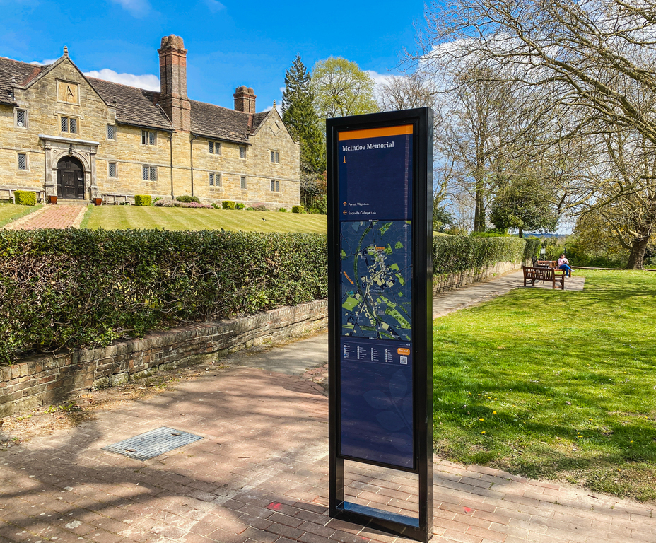 Smart digital wayfinding signage - East Grinstead | fwdesign | ESI ...