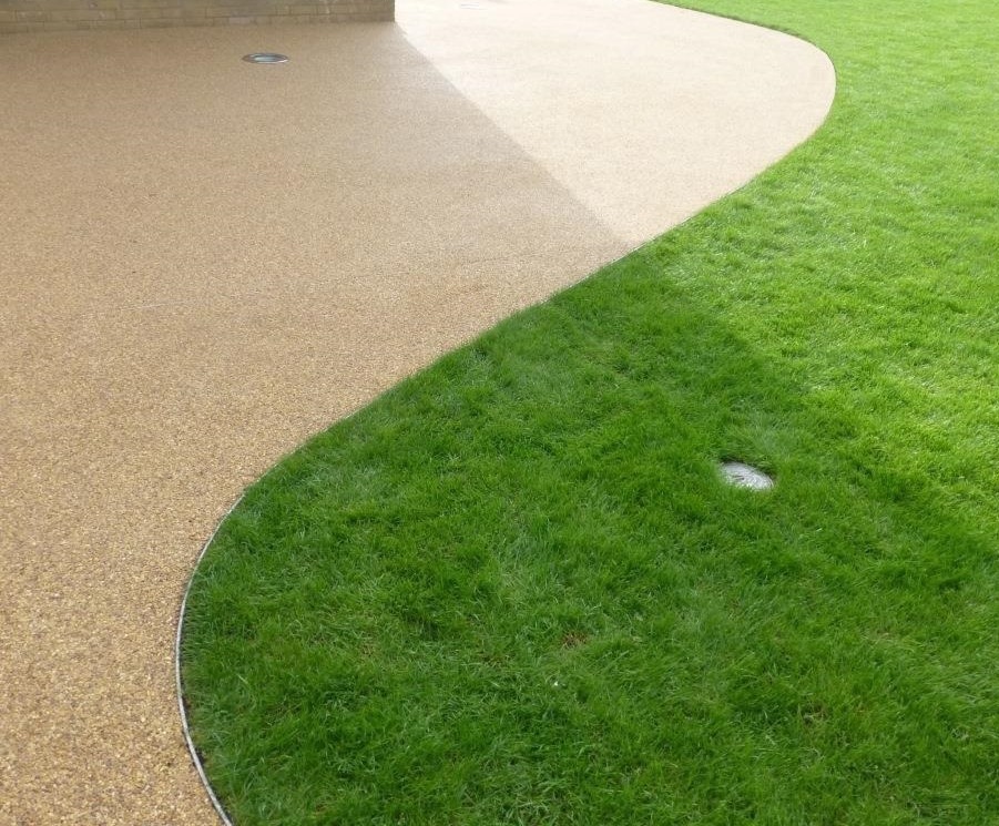 Bespoke steel edging - Serpentine Sackler Gallery | Kinley | ESI ...