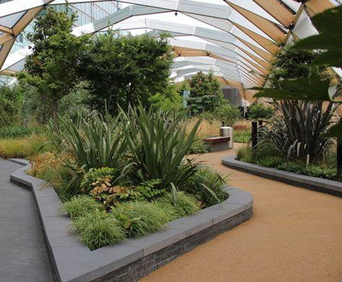 Flexible aluminium edging for roof garden pathways | Kinley | ESI ...