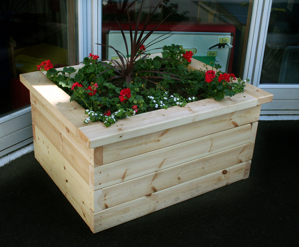 Sheldon Timber Planter - SPL305 | Langley Design Street Furniture | ESI ...