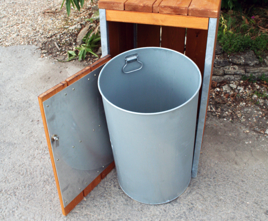Sheldon Enclosed Steel Frame Litter Bin - SLC306 | Langley Design ...