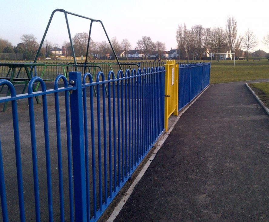 Urban tubular railing systems | Urban Fencing | ESI External Works