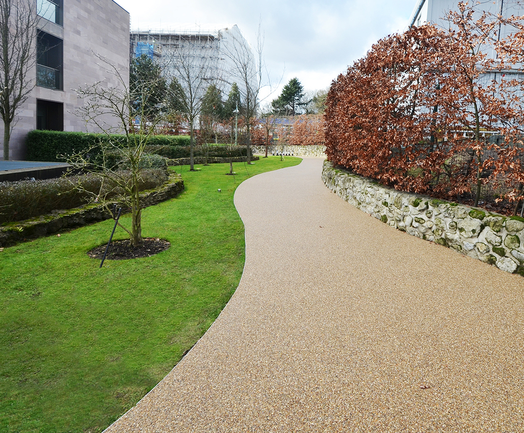 Resin bound permeable pathways for London development | Clearstone ...