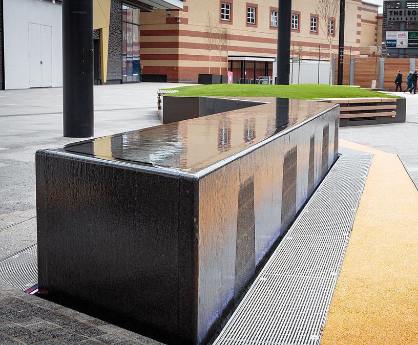 Eight water features for Lakeside shopping centre | Fountains ...