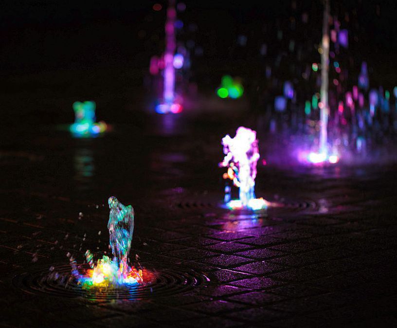 Eight water features for Lakeside shopping centre | Fountains ...