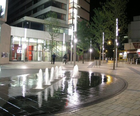Dry plaza water feature - Lyric Square, Hammersmith | Fountains Direct ...