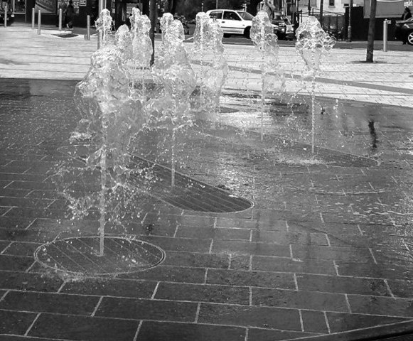 Dry plaza water feature - Lyric Square, Hammersmith | Fountains Direct ...