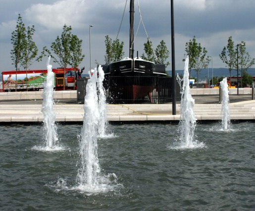 Traditional pool and jet water feature, Port Glasgow | Fountains Direct ...