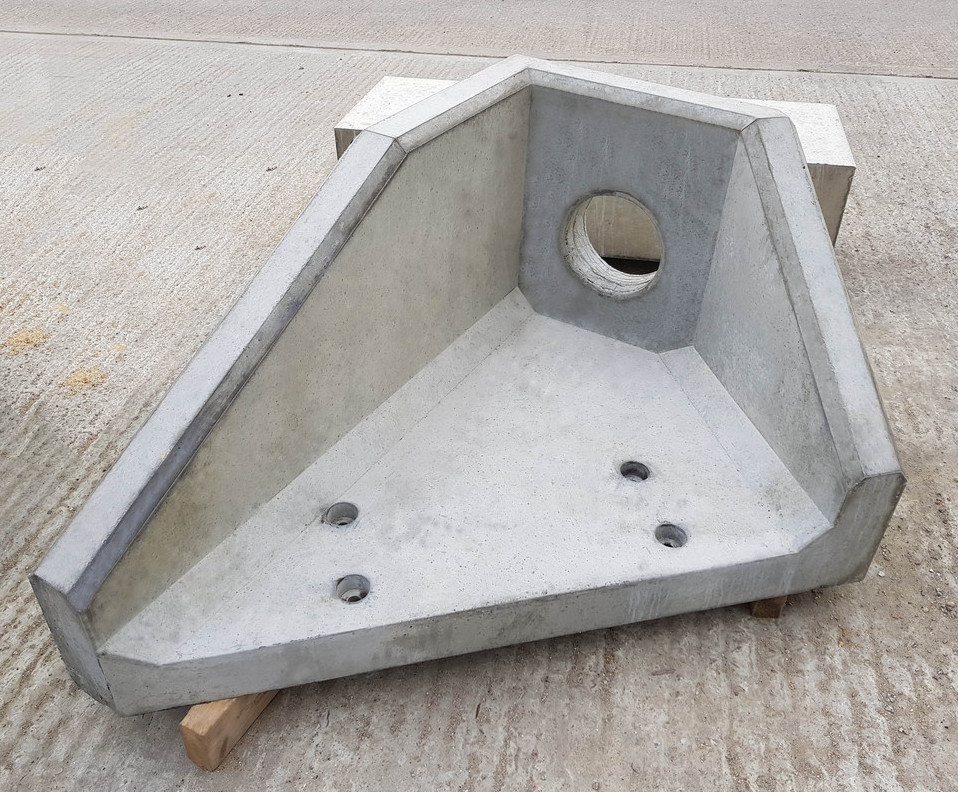 Angled precast concrete headwalls | Althon | ESI External Works