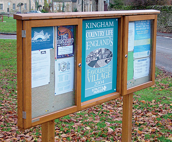 Outdoor oak noticeboards | Greenbarnes | ESI External Works