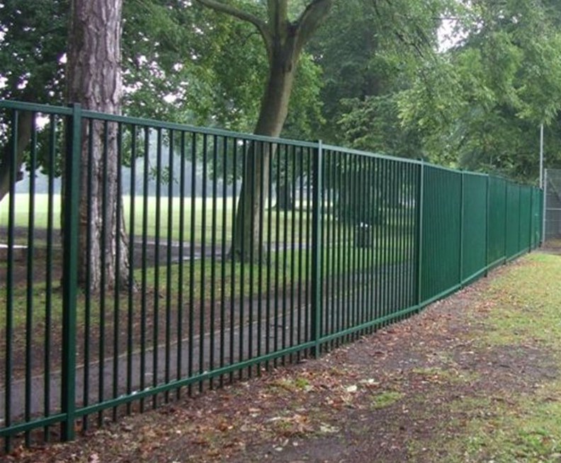 Sentry® vertical bar perimeter fencing | Jacksons Fencing | ESI ...