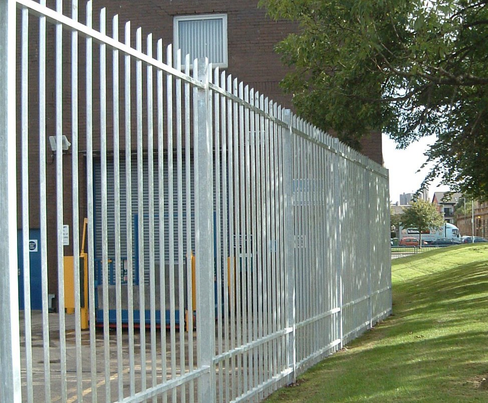 Barbican® square pale vertical bar fencing | Jacksons Fencing | ESI ...