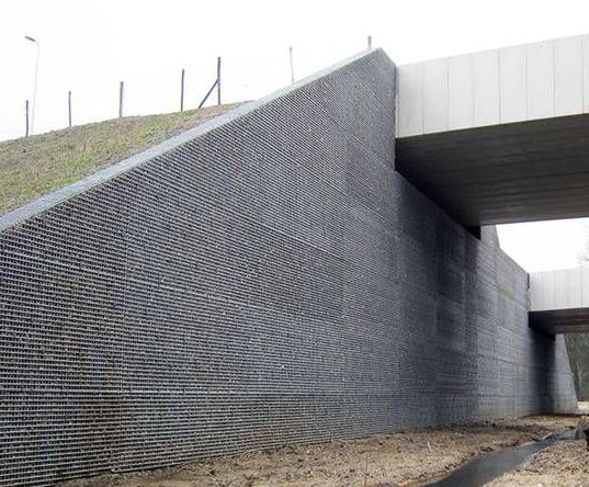 Muralex® geosynthetic reinforced soil system | HUESKER | ESI External Works