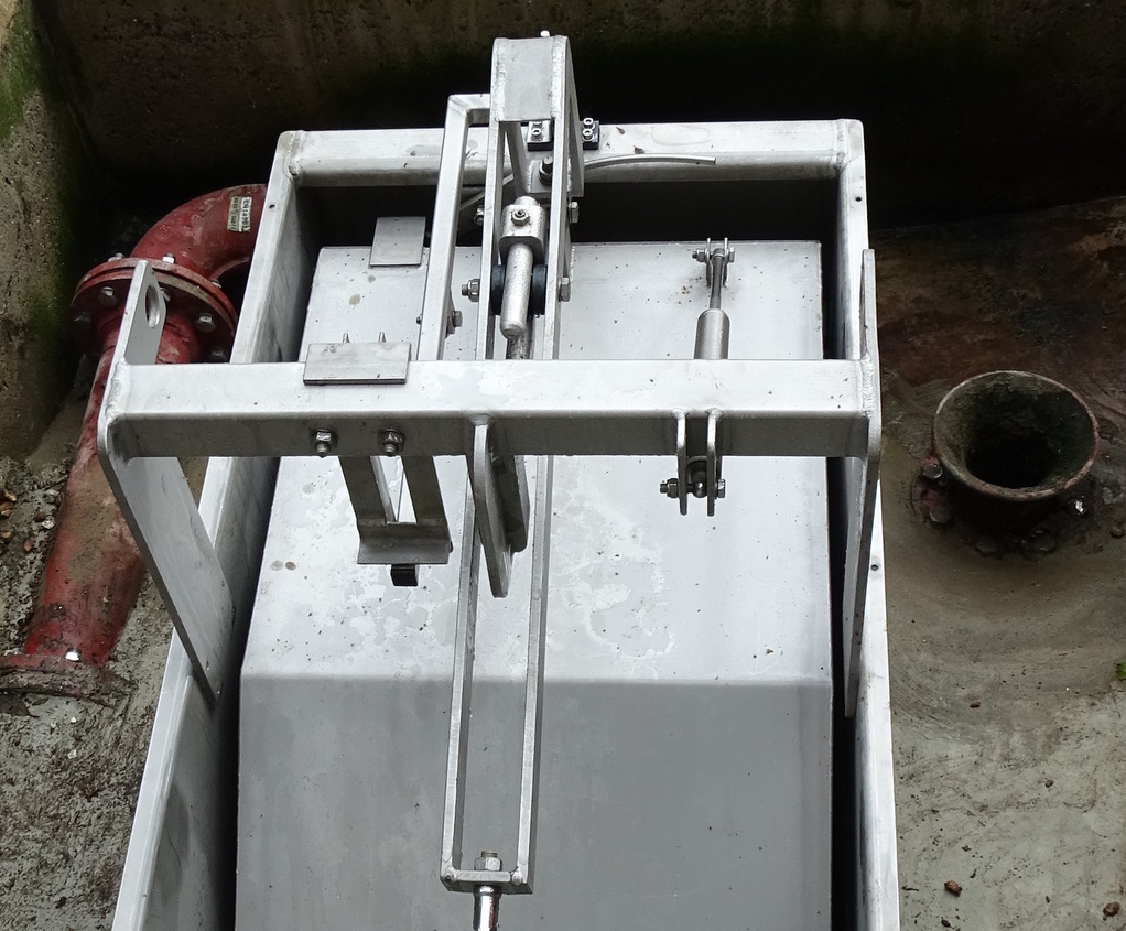 Surface water flow control regulators specialists | ELIQUO HYDROK | ESI ...