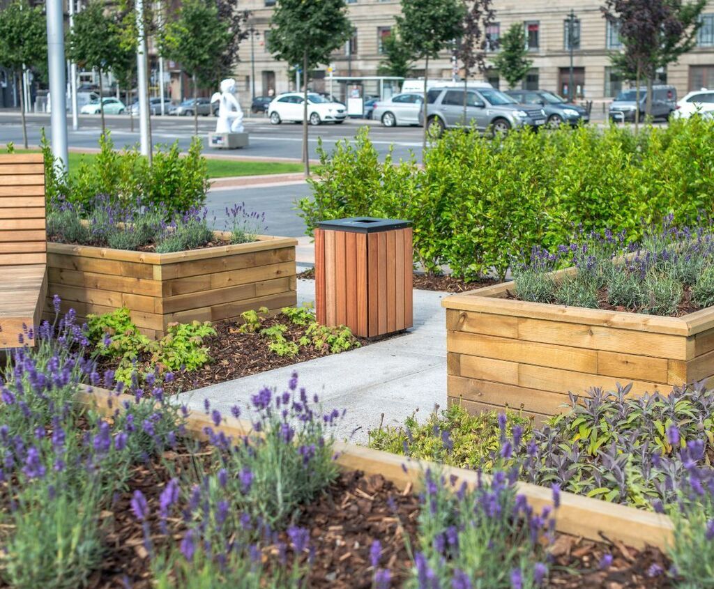 Bespoke raised planter design | WoodBlocX | ESI External Works