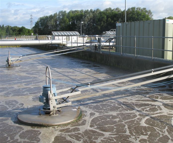 Aqua Turbo® AER-AS floating aerator / mixer | Aquasystems International ...