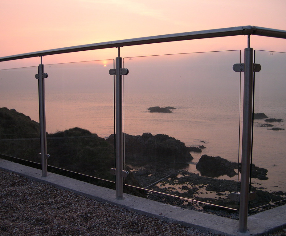ASF Q rail glass and stainless steel balustrade | Architectural Street ...