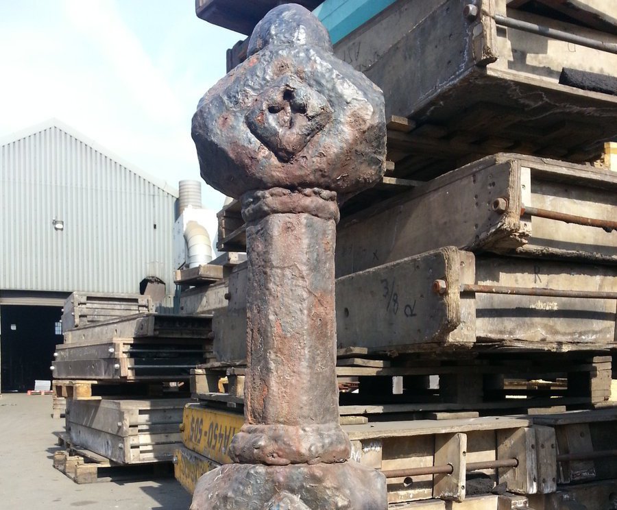 Reproduction of Victorian cast iron posts for Roker Pier ...
