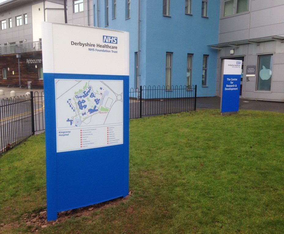 Infocurve large curved monolith and totem signs | Signscape and ...