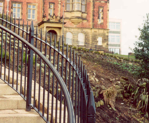 Westminster vertical bar steel railing | Alpha Rail | ESI External Works