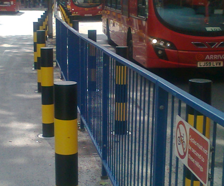 Standard galvanised steel pedestrian guardrail | Alpha Rail | ESI ...