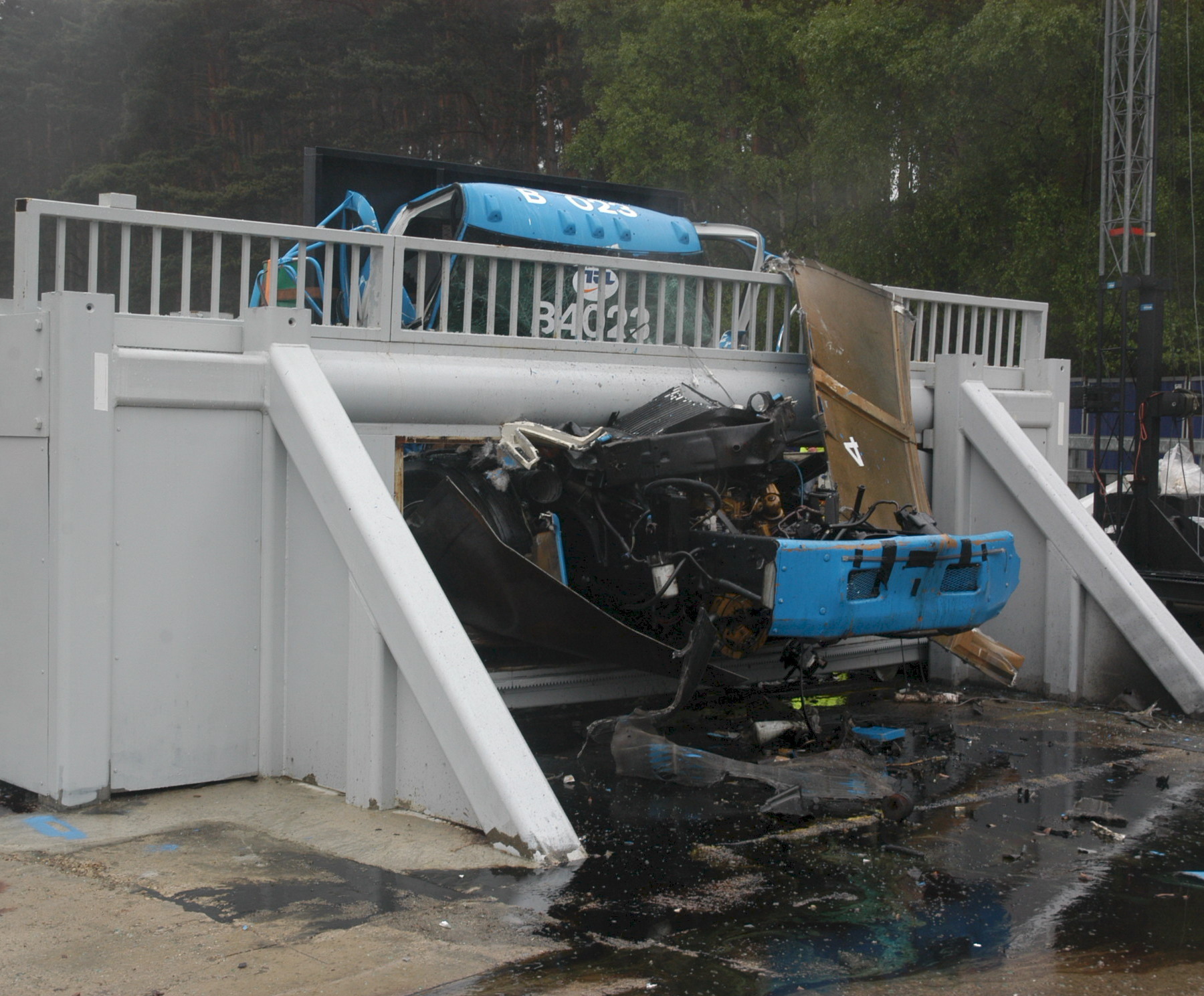 SG1500CR Armoured Vehicle Gate | Avon Barrier | ESI External Works