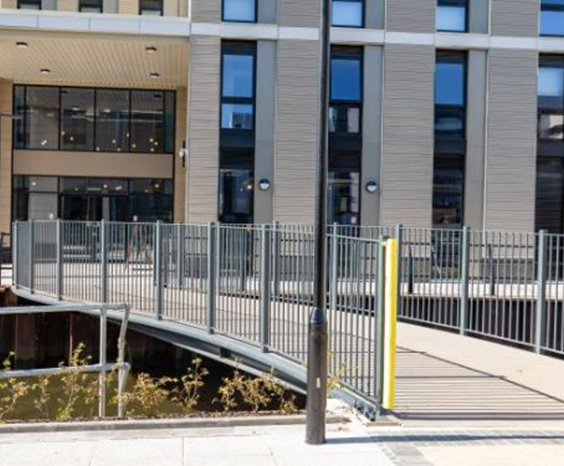 Pedestrian bridge for Capital Quarter, Cardiff | CTS Bridges | ESI ...