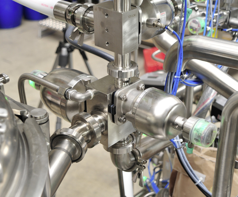 Sterile valve applications - eye ointment production | GEMÜ Valves ...