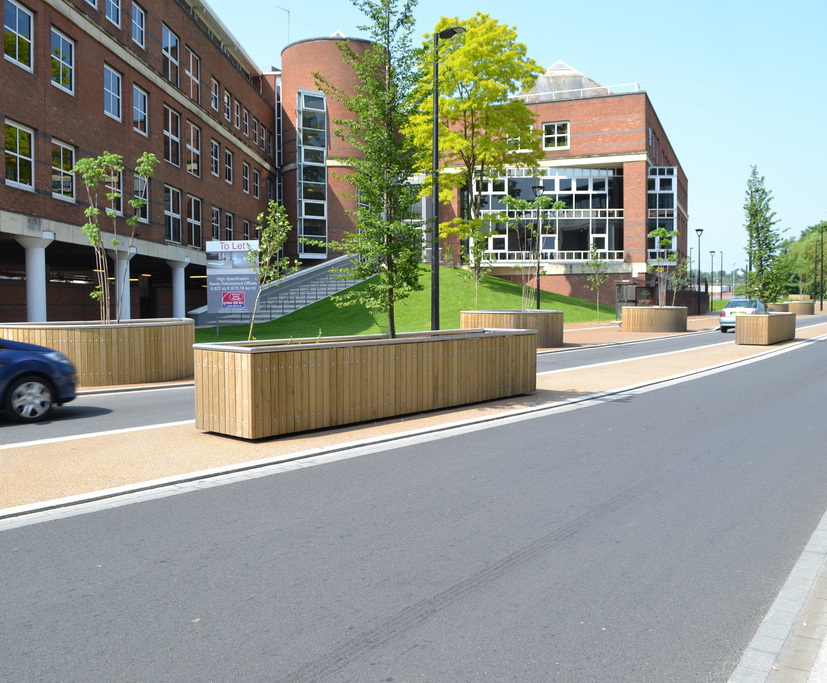 Castleton rectangular planter timber with steel capping | Street Design ...