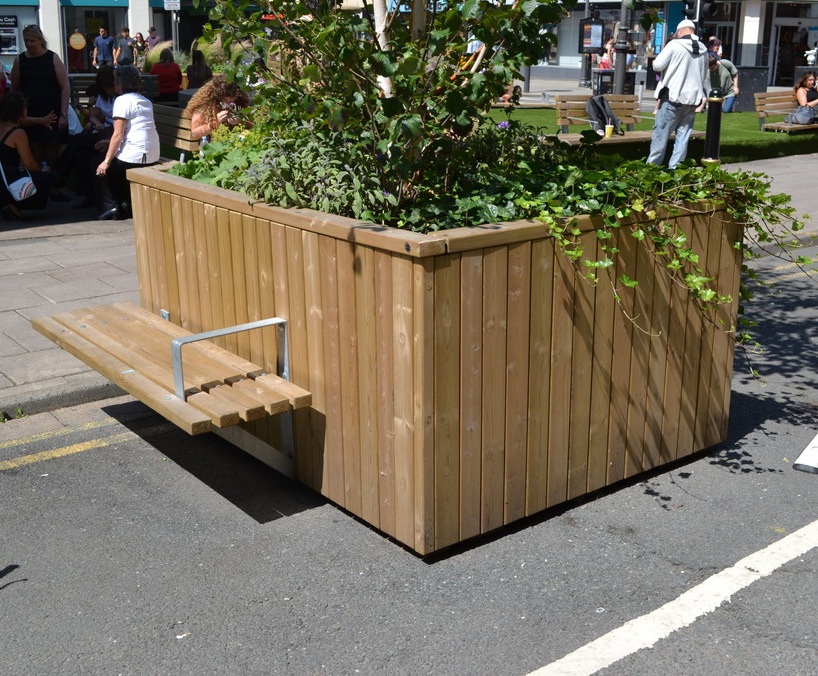Integrated planters and seating for town centre | Street Design | ESI ...
