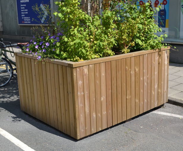 Integrated planters and seating for town centre | Street Design | ESI ...