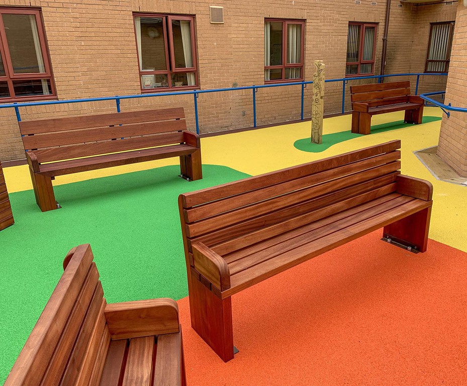 Dementia-friendly outdoor furniture for hospitals | Bailey Streetscene ...