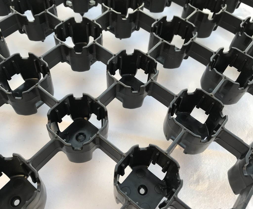 Bodpave™ 40 interlocking cellular porous paving | Terram | ESI External ...