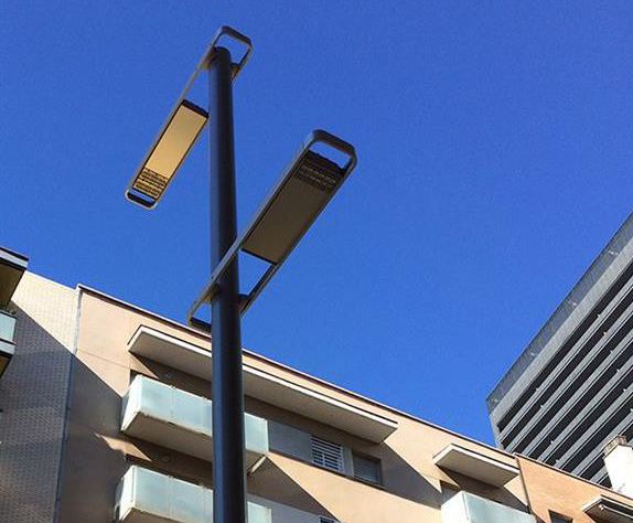 Escofet - Wide lighting column | Public Spaces | ESI External Works