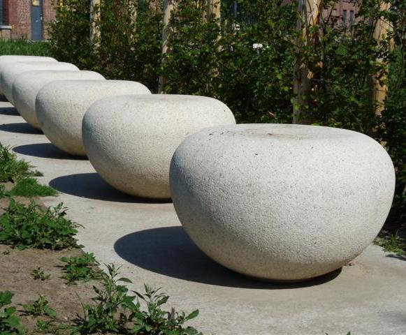 Cloud circular cast stone seat | URBASTYLE® | ESI External Works