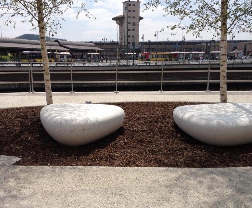 Galet I concrete bench | URBASTYLE® | ESI External Works