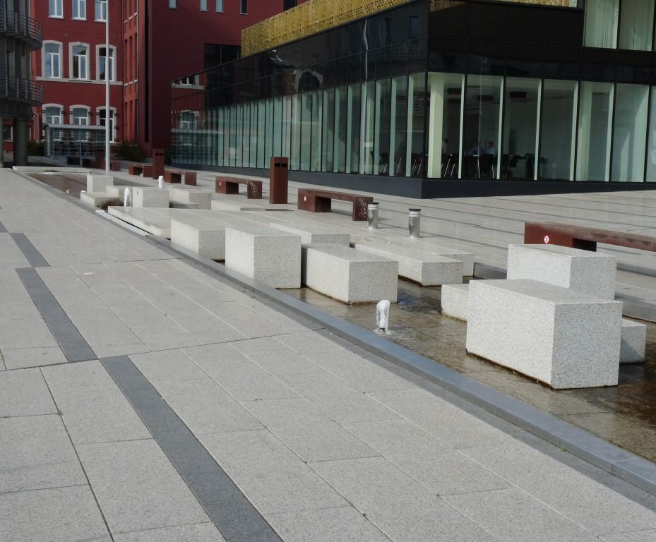 Concrete paving slabs and benches for public square | URBASTYLE® | ESI ...