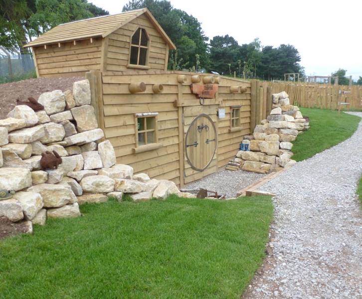 Outdoor classroom transforms primary school grounds | Timotay ...